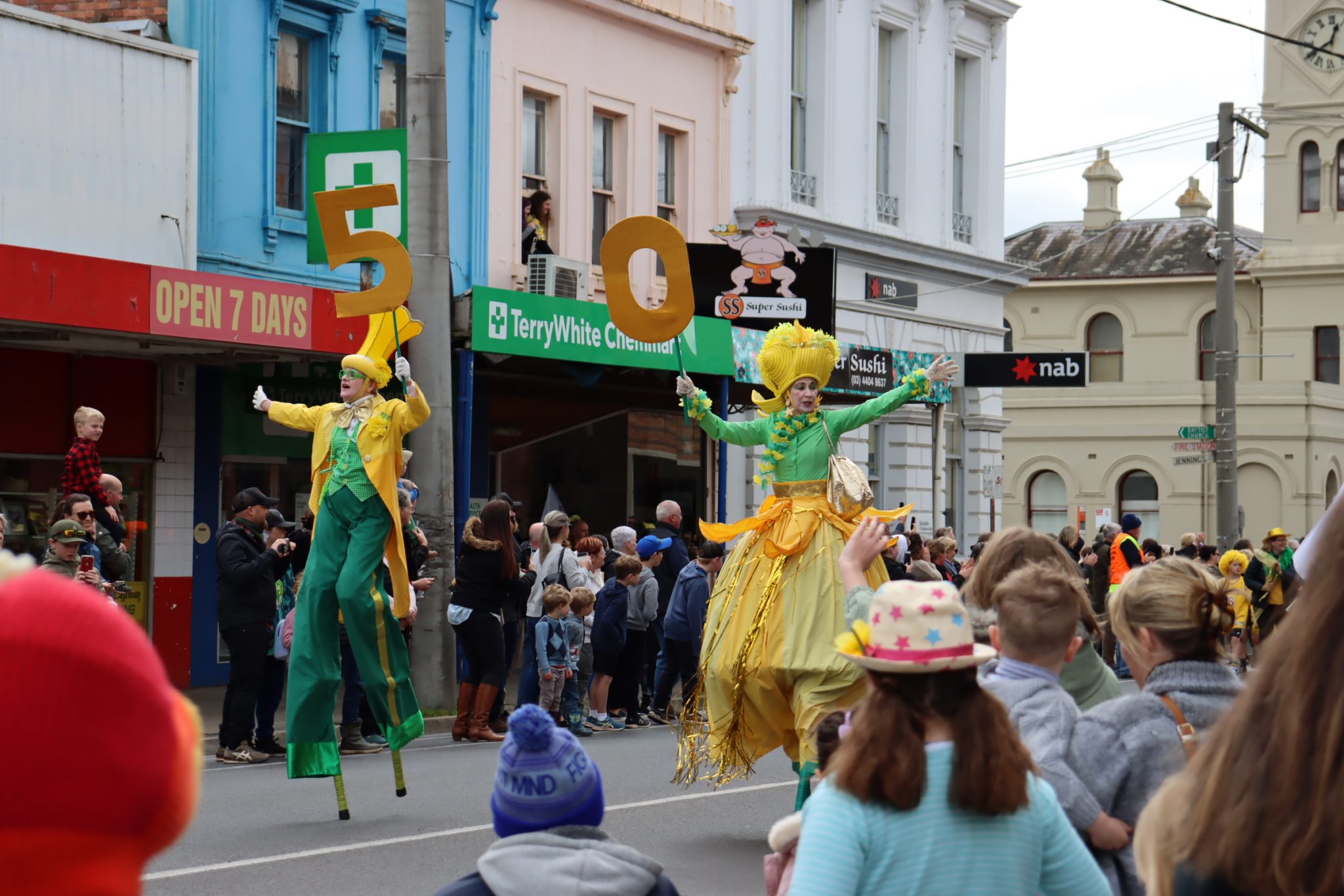 Crowds cheer for parade's return | Midland Express